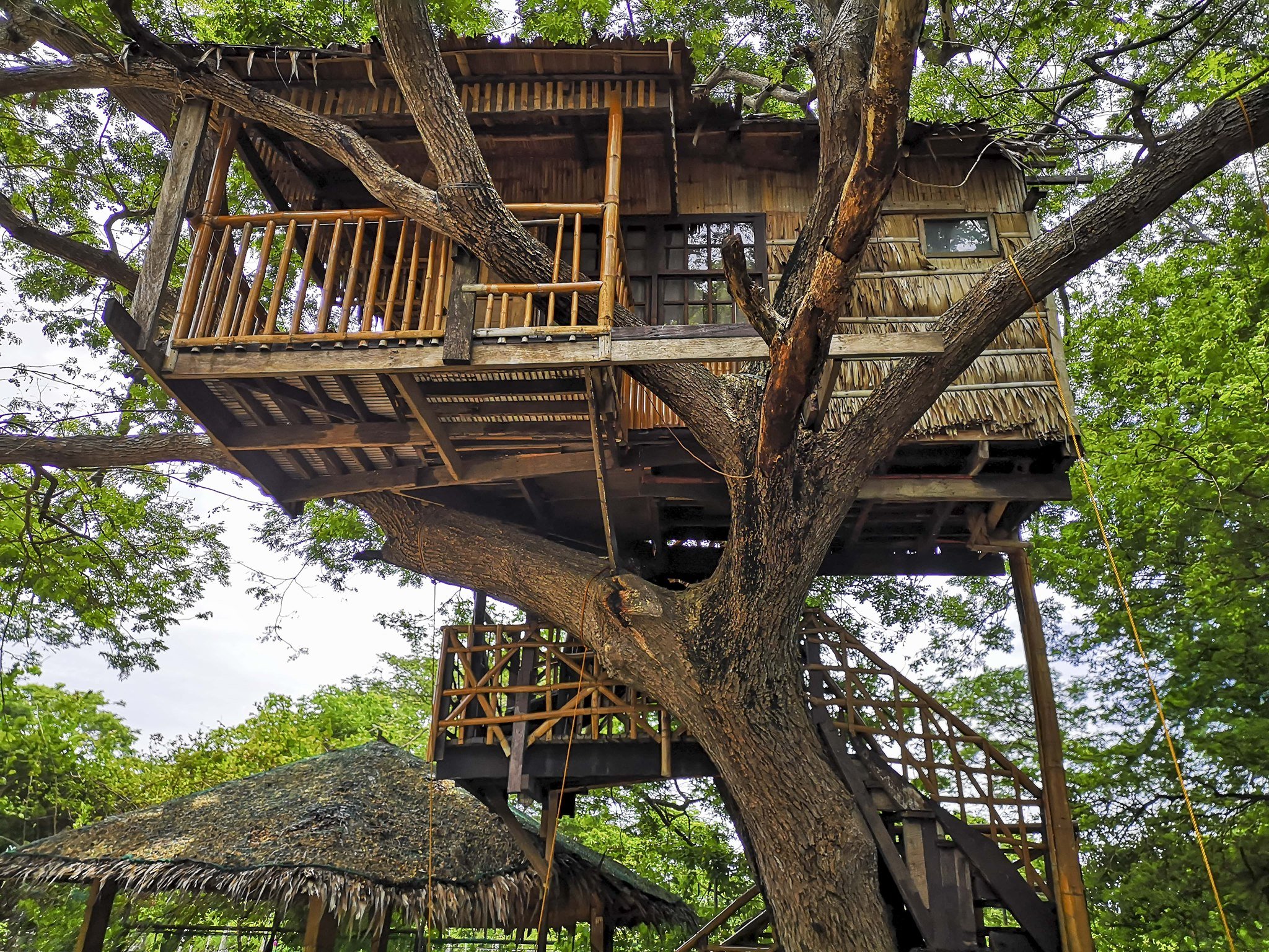 Stilts Calatagan Beach Resort - Iconic MNL