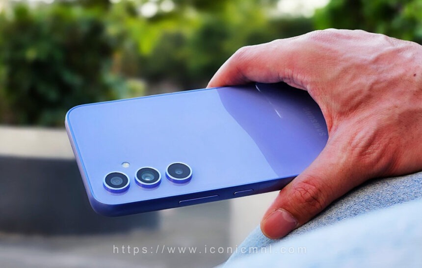 Samsung Galaxy A54 Review: Flagship Features, Mid-Range Price?