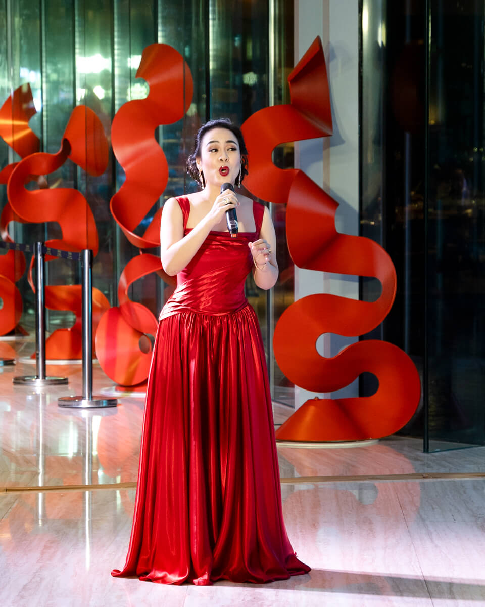 Conrad Manila Unwraps Delightful Surprises for the Holiday Season ...